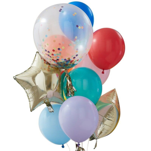 Des lots de ballons arc-en-ciel pour une célébration riche en couleur